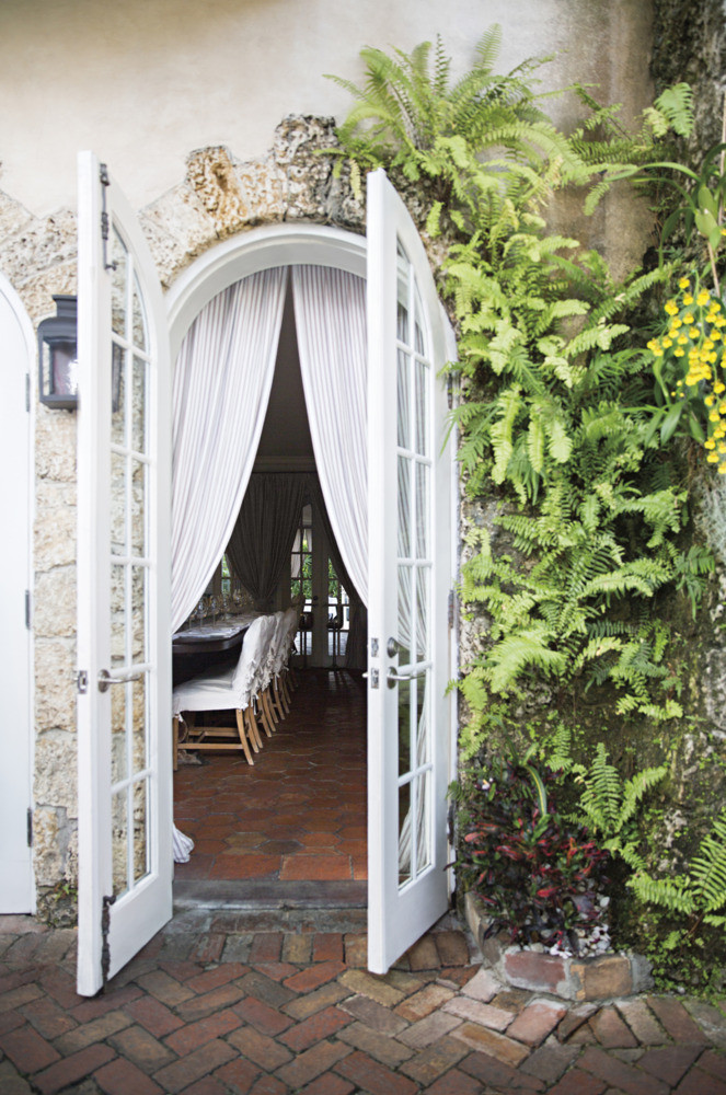 casa tua: an intimate miami hotel and restaurant | domino
