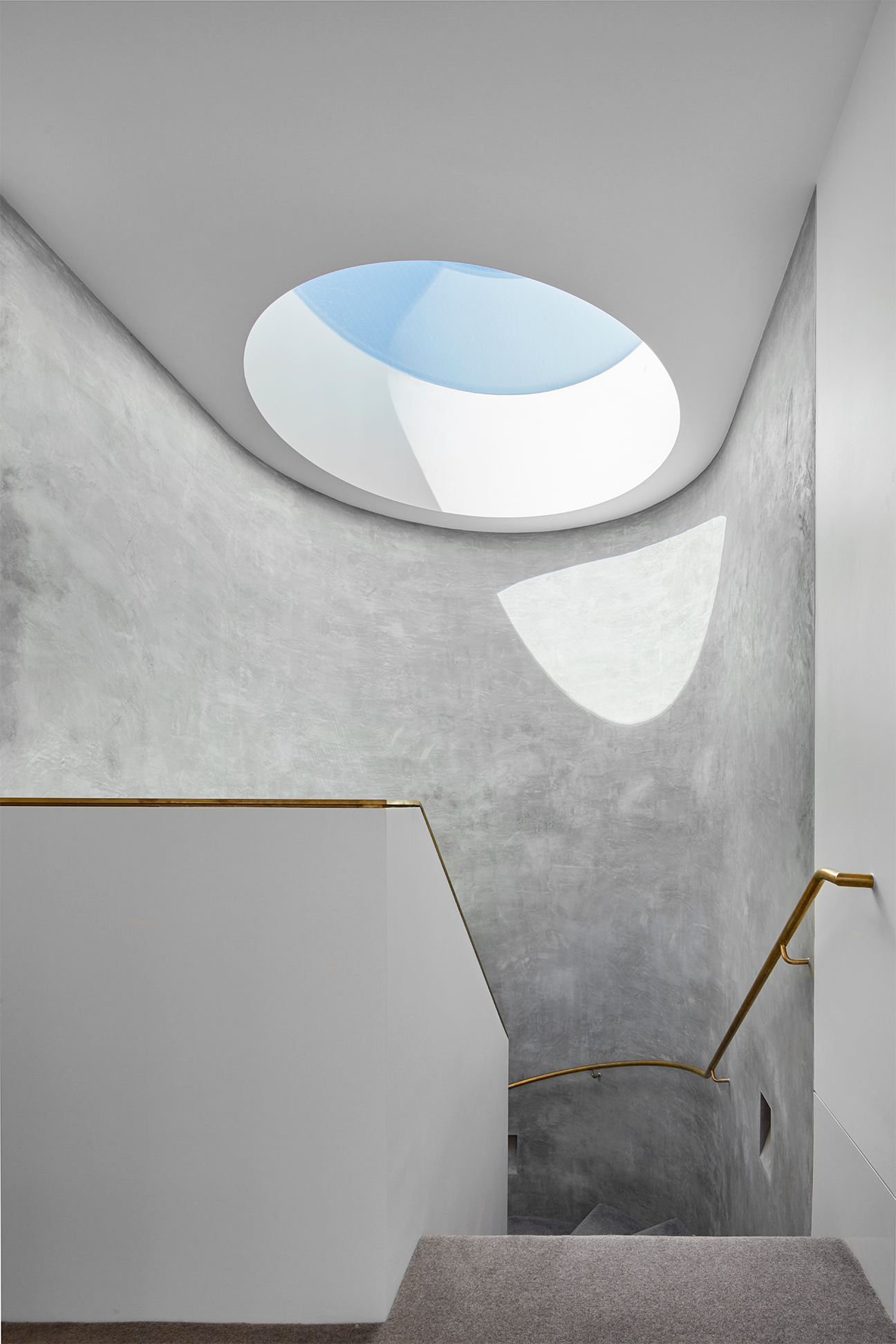 5 Times Round Skylights Helped Feature a Home's Best Angles