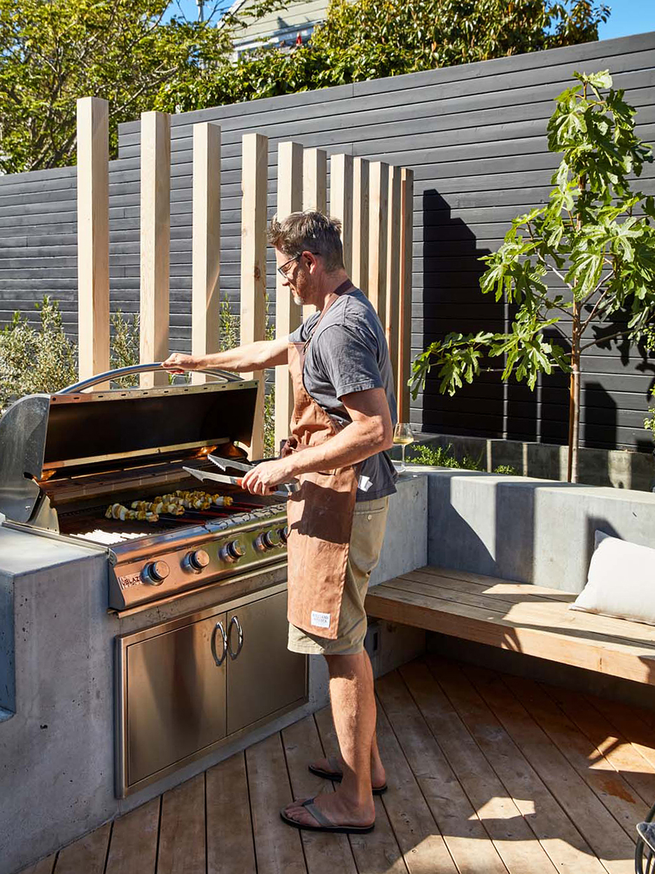 This New Modular Outdoor Kitchen Ships in a Week, and Better Yet ...