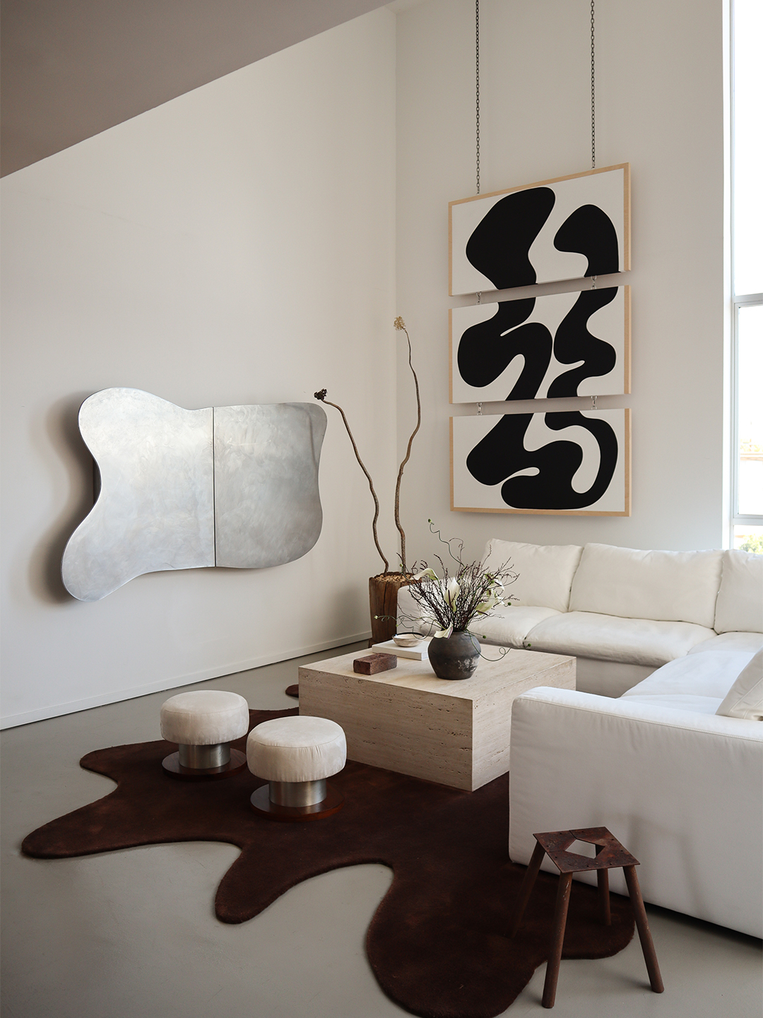Inside Artist Hannah Polskin’s Breezy L.A. Loft, Where Even the Island ...
