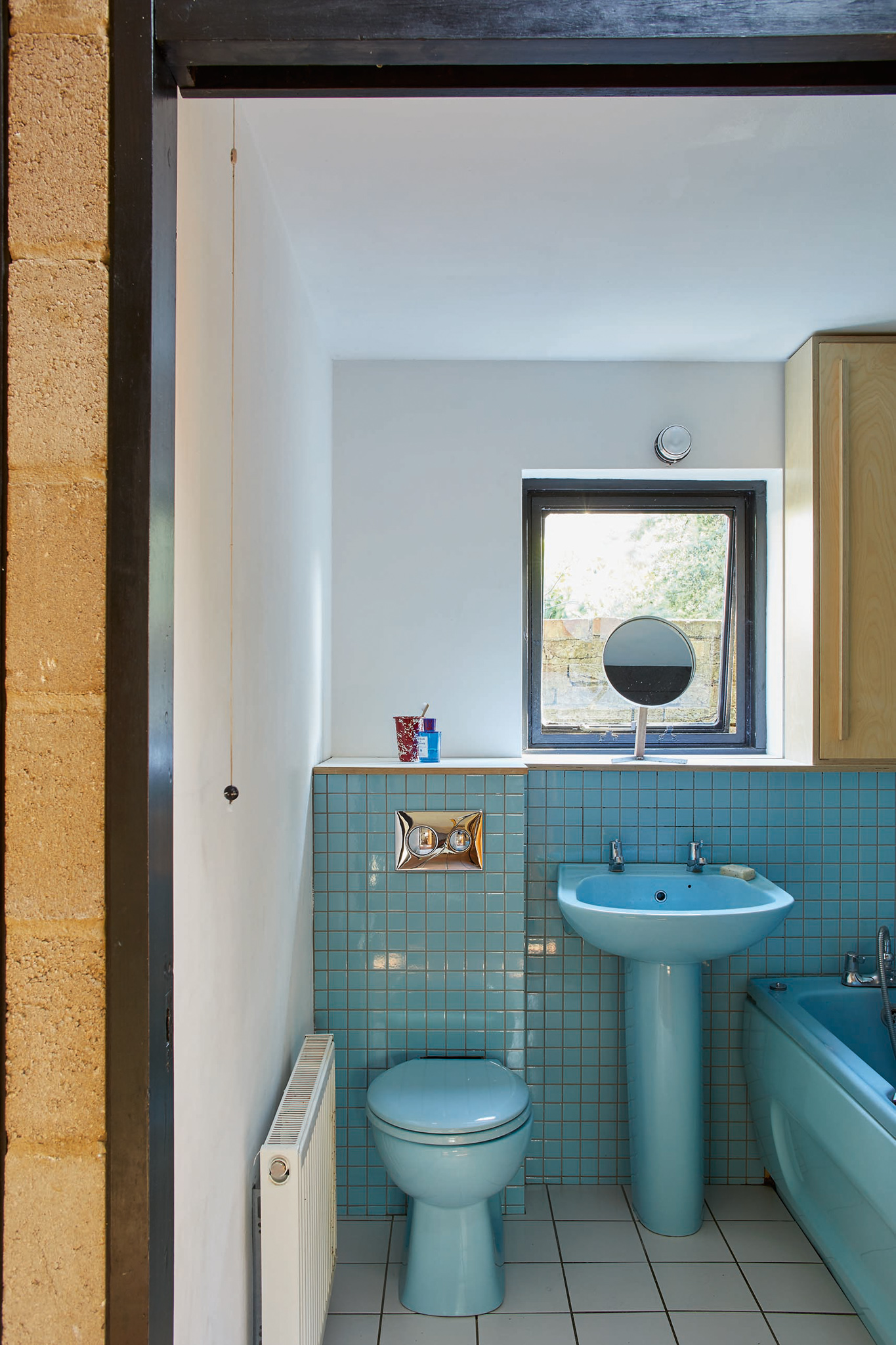 In This South London Home, Color-Blocked Storage Keeps the Family ...