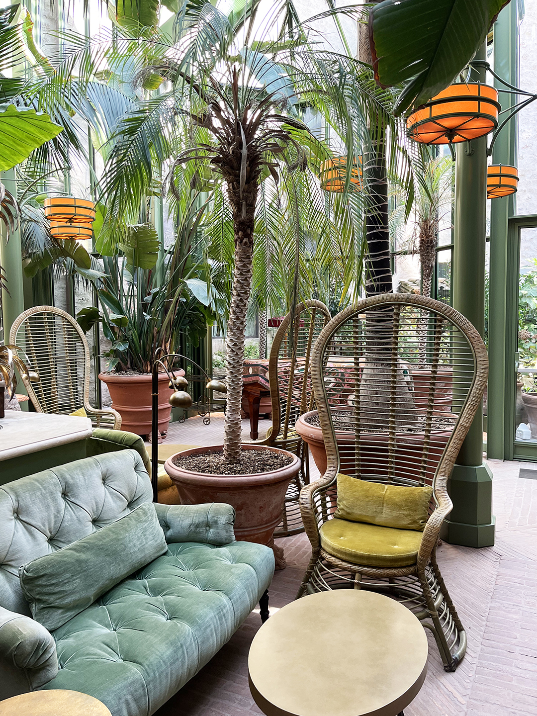 This Charming Italian Hotel Is Design Heaven, With a Pond-Like Pool ...