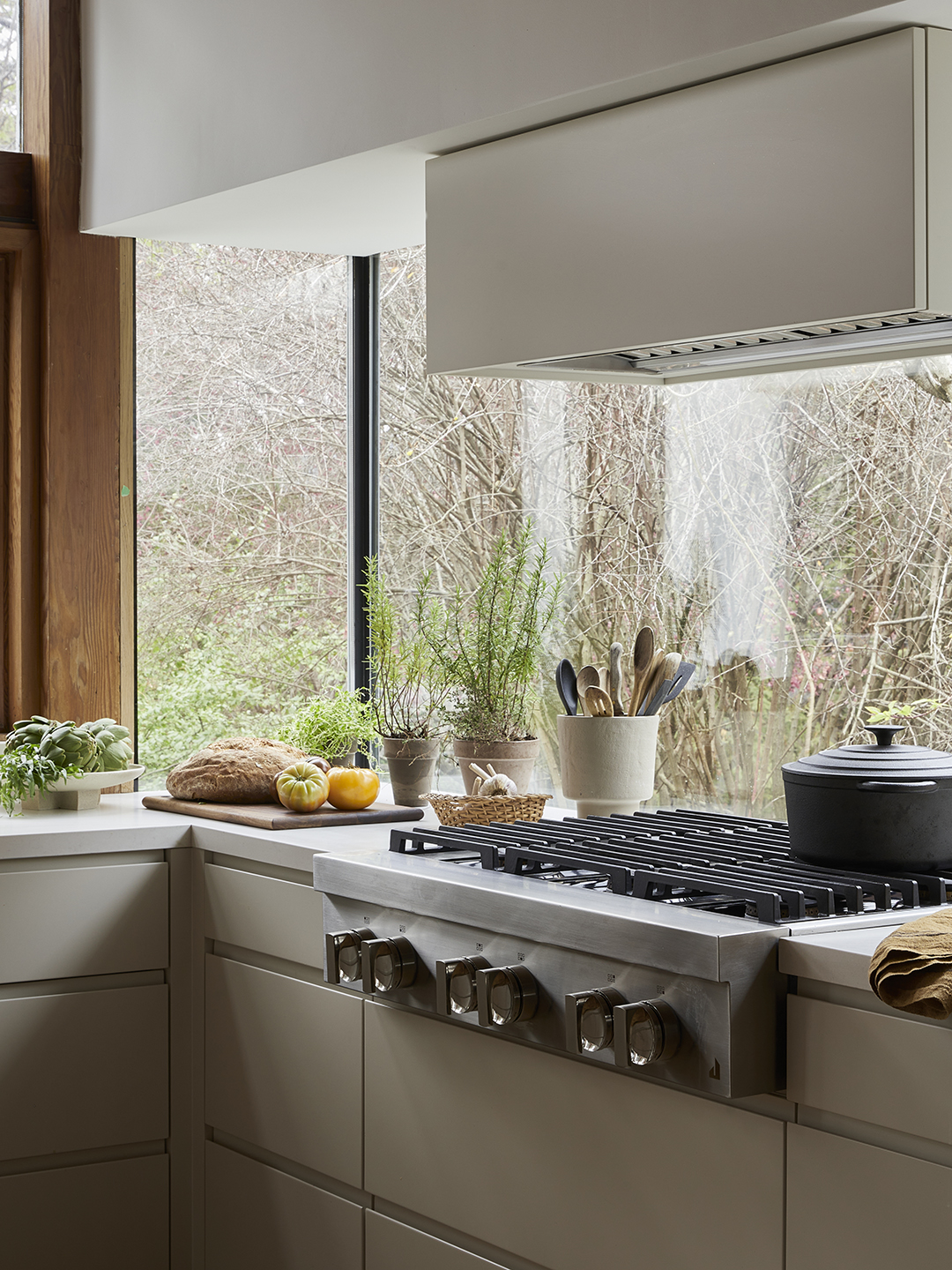 This Reno Revolved Around Keeping a Quirky Wall of Windows