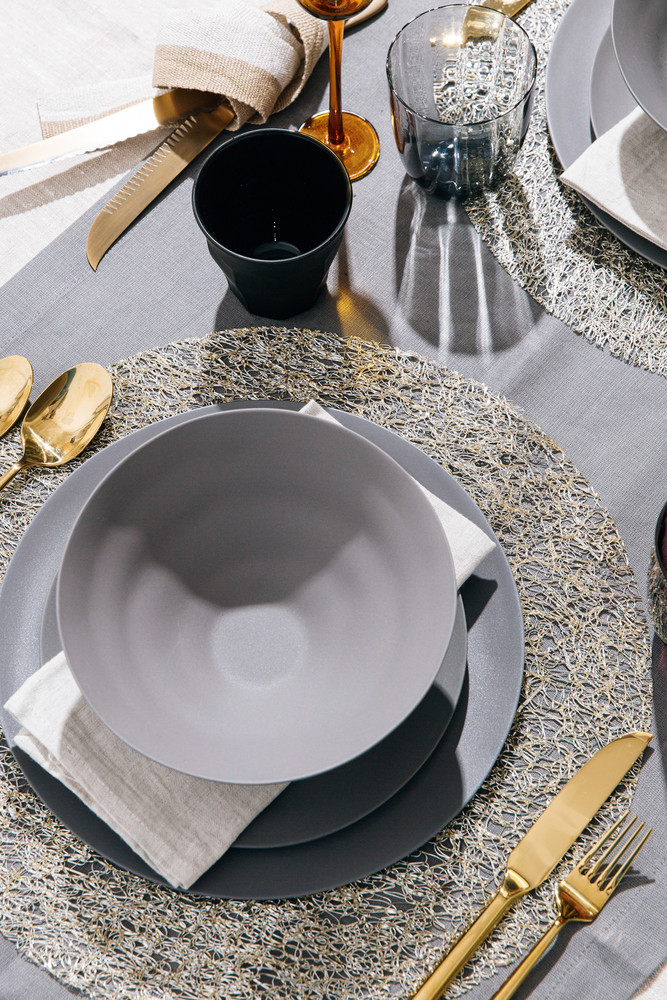 Black and Metallic Table Setting Ideas | Domino