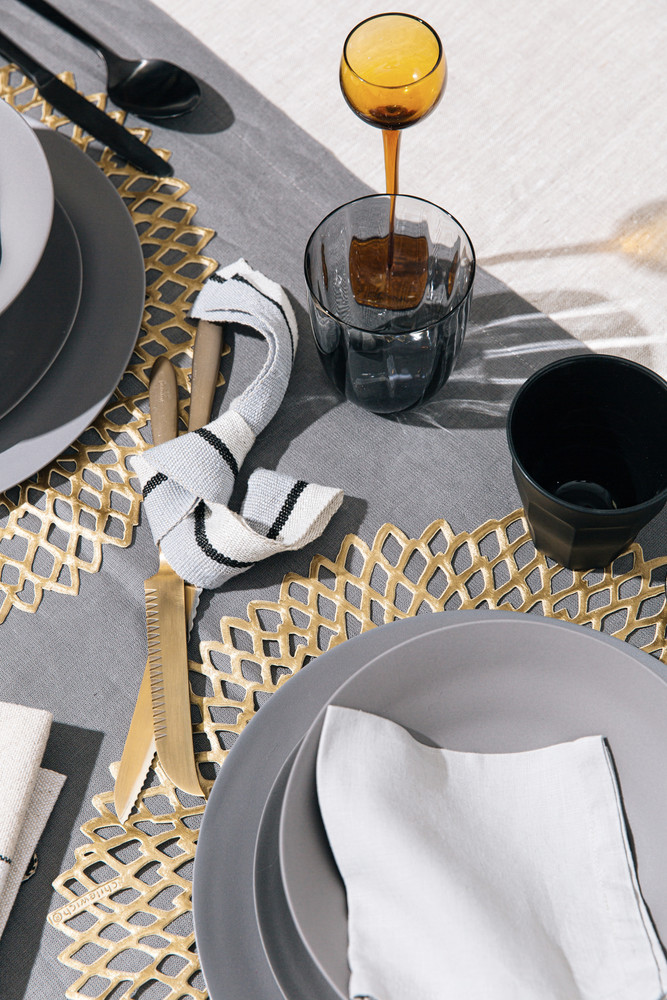 Black and Metallic Table Setting Ideas | Domino