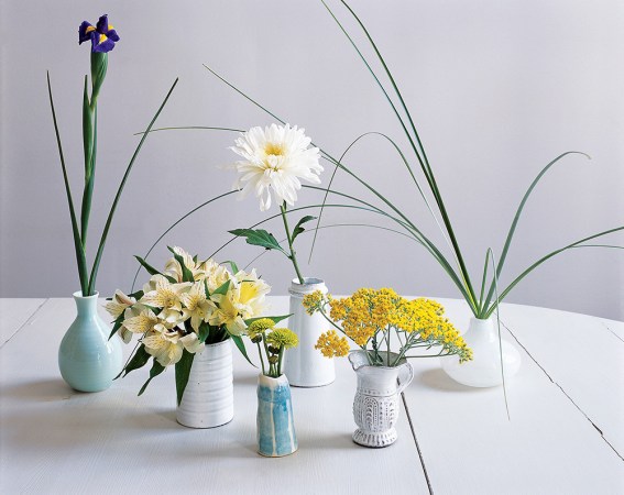 short and stunning flower arrangements