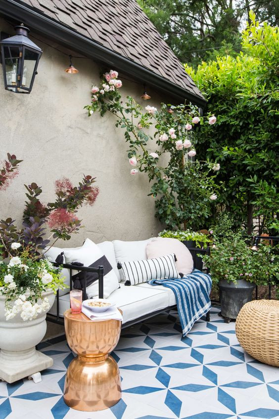 7 Ways To Revamp Your Outdoor Patio With Patterned Tile | Domino
