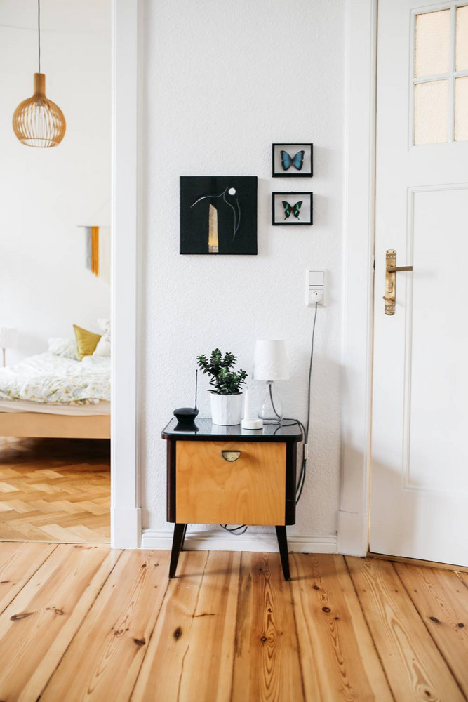 Hallway Wall Decor Ideas For The Wall Between Two Doors