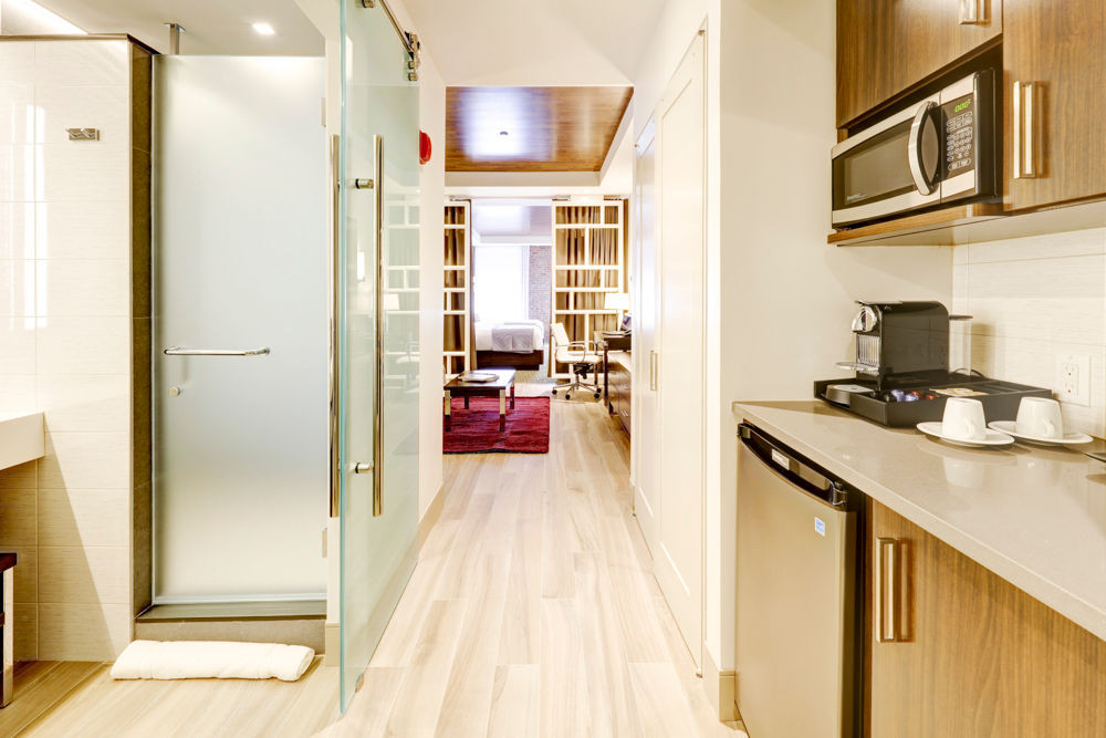 JFK's New Airport Hotel is a Retro Lover's Dream