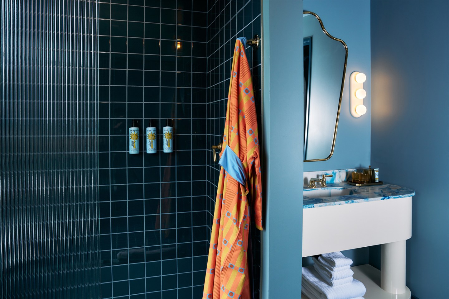 13 Bathroom Design Tips to Steal from Hotels
