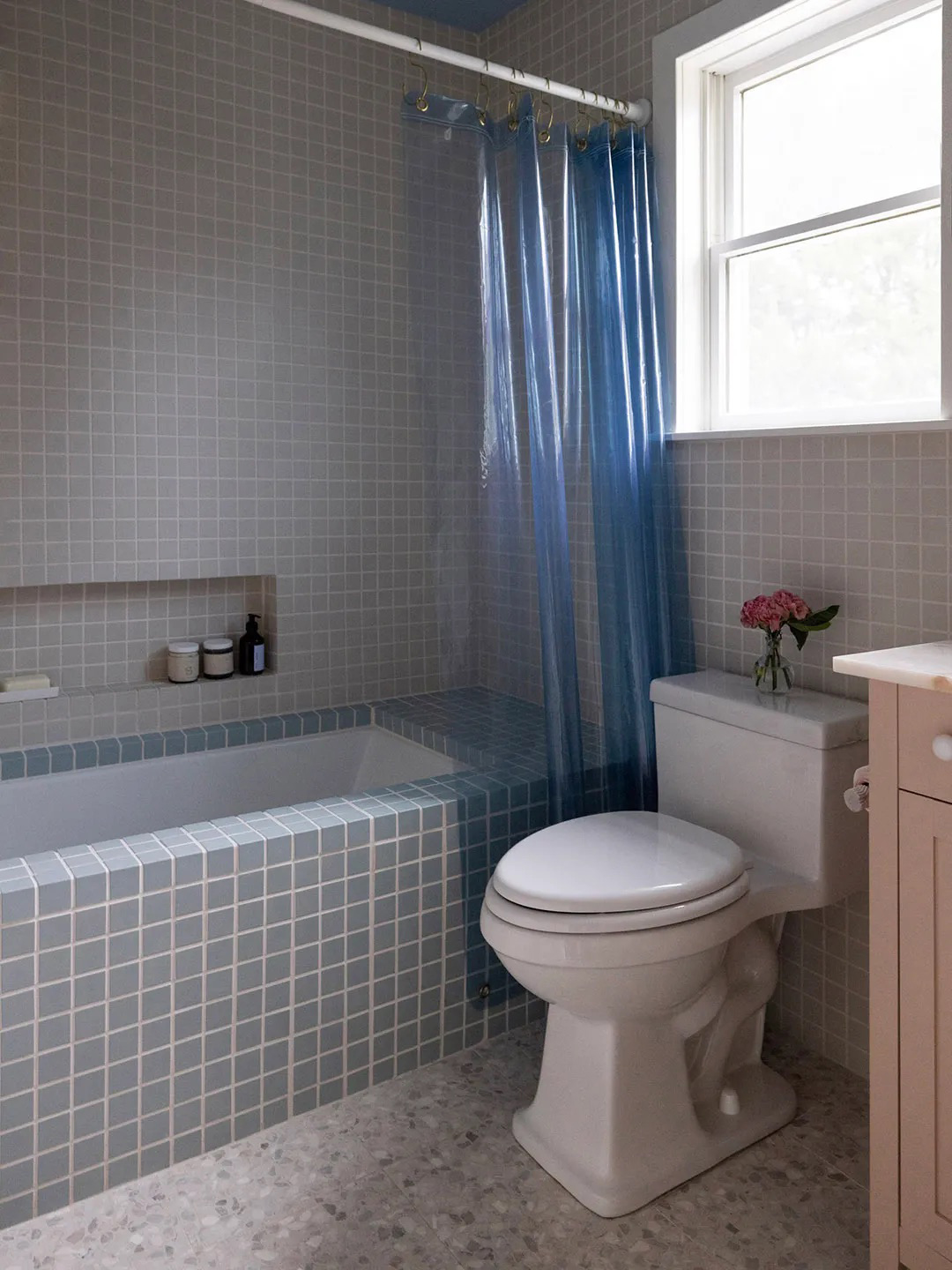 Small Bathroom Makeovers That Make the Most of Every Inch