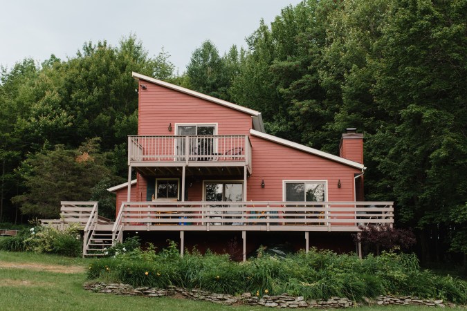 How To Decorate Home To Feel Like A Cozy Cabin