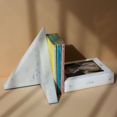 Best Modern and Design Bookends for Bookshelves