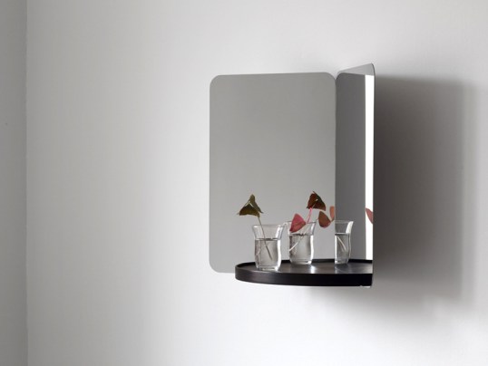 Well-Designed Mirrors That Come With Storage Space