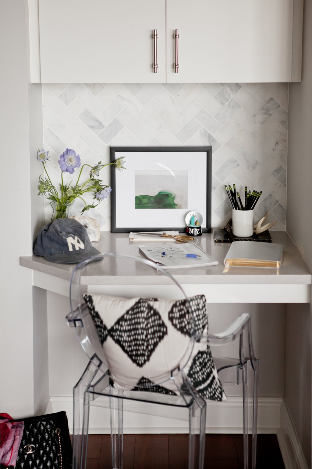 Best Small Desk Ideas for Kitchen Corners and Tiny Nooks