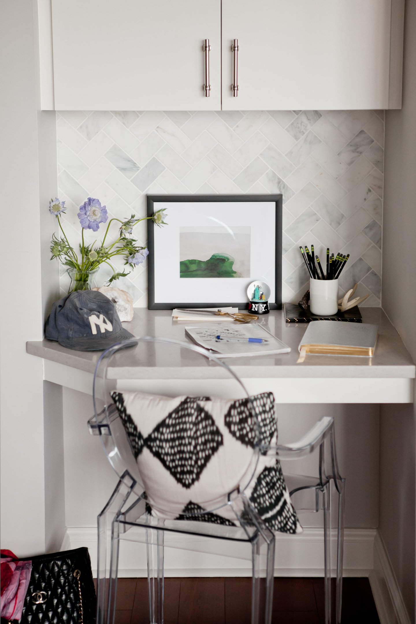 Best Small Desk Ideas for Kitchen Corners and Tiny Nooks