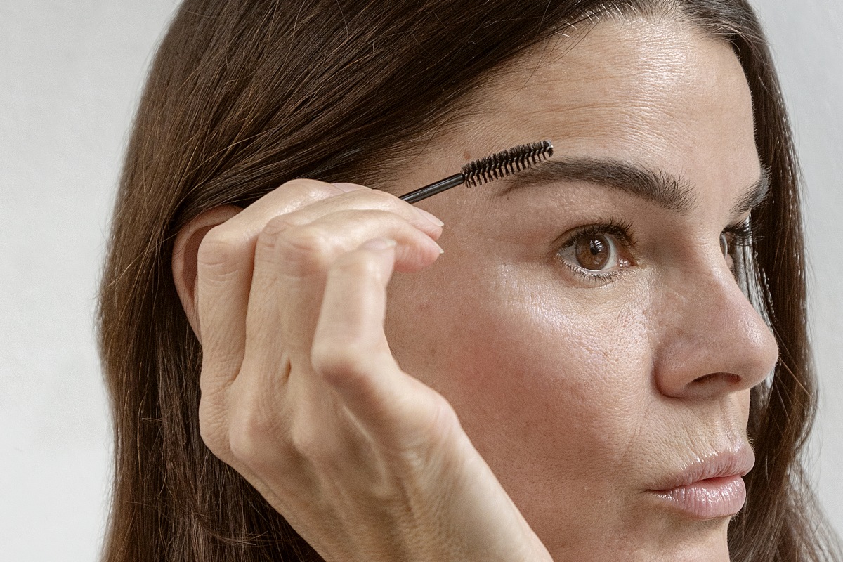 What Are Soap Brows? Everything You Need to Know About the Genius $1 ...
