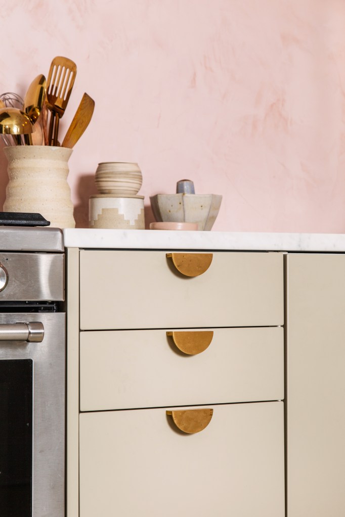 Tour Food Blogger and Stylist Alison Wu's Dreamy, Pink Portland Kitchen