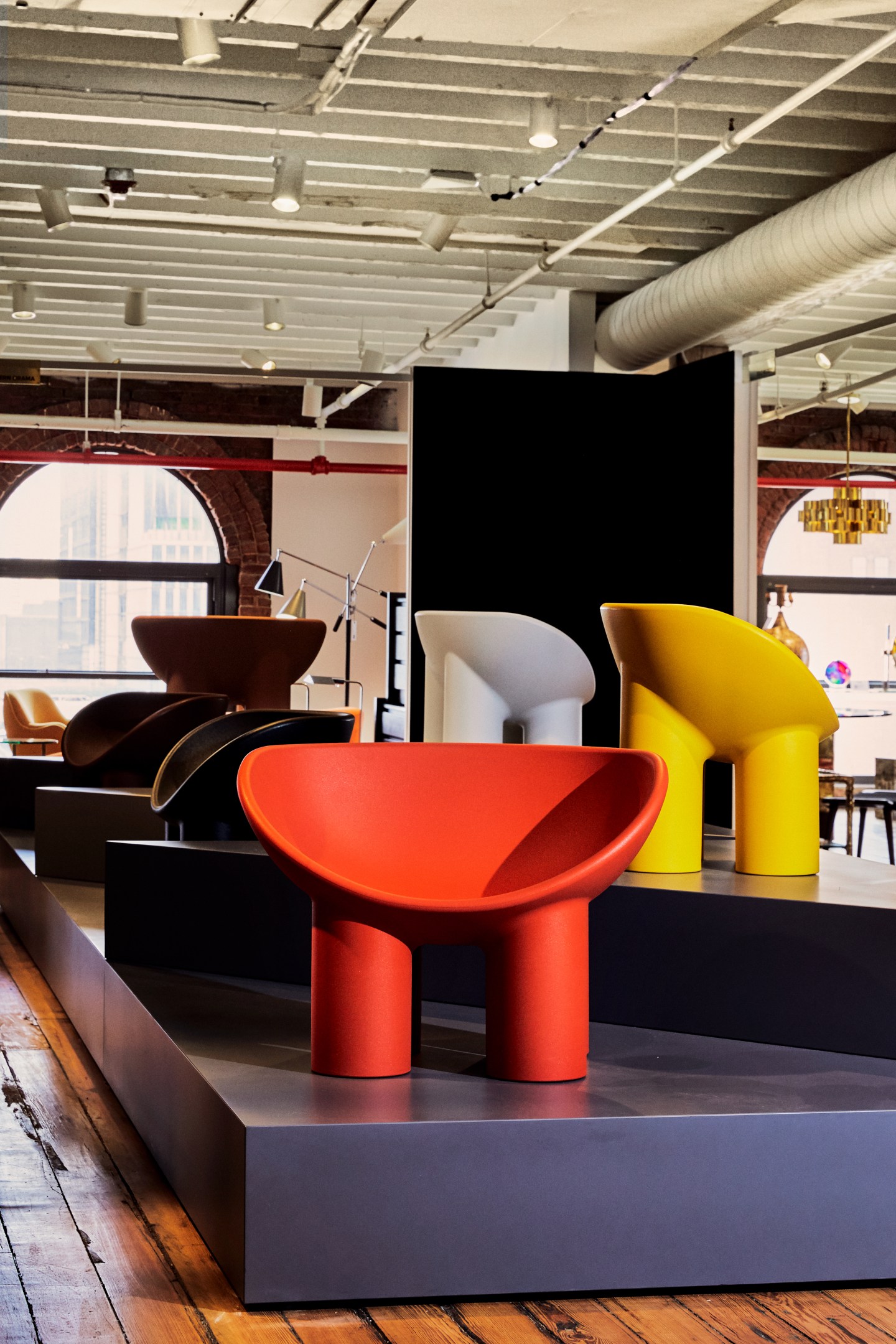 7 Trends We Discovered at the 1stdibs Gallery