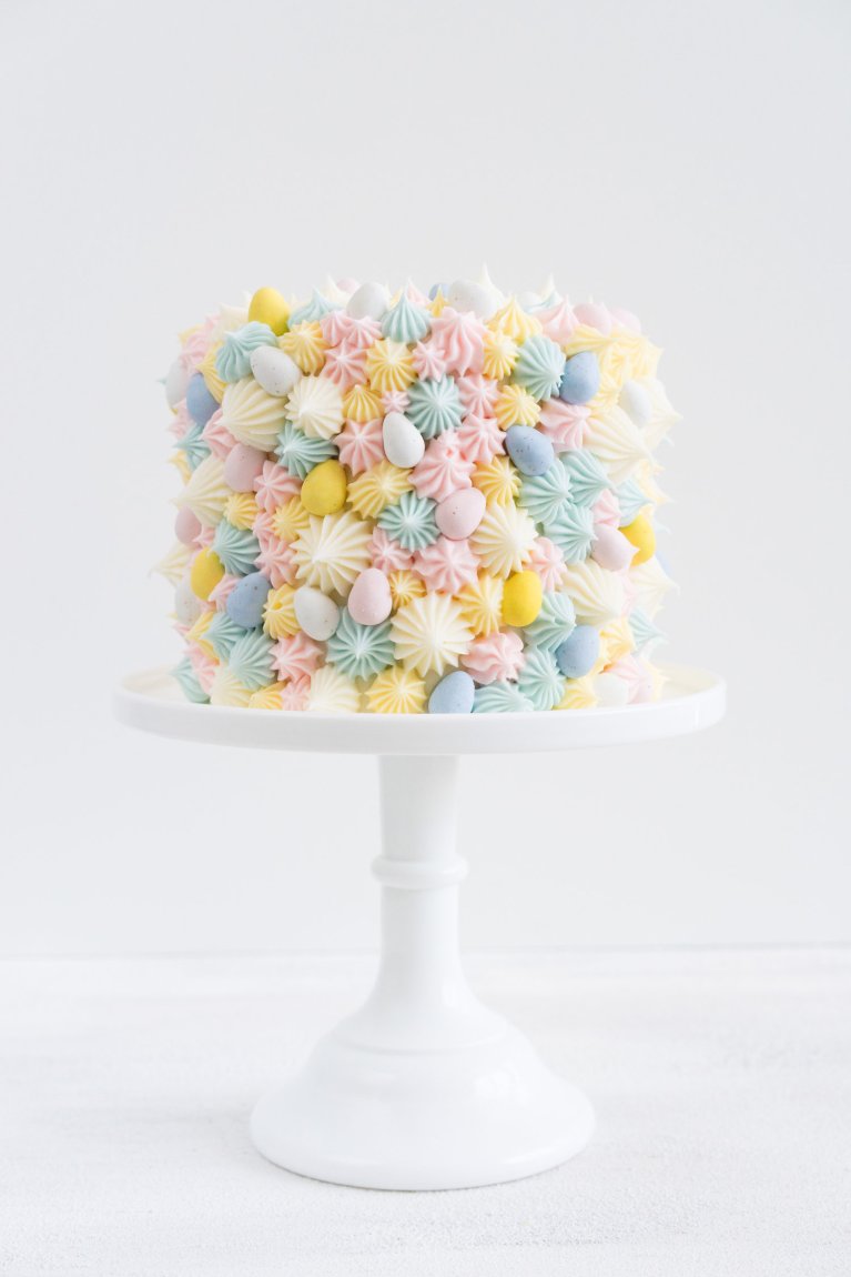 18 Delicious Easter Cakes That Are Sure to Impress