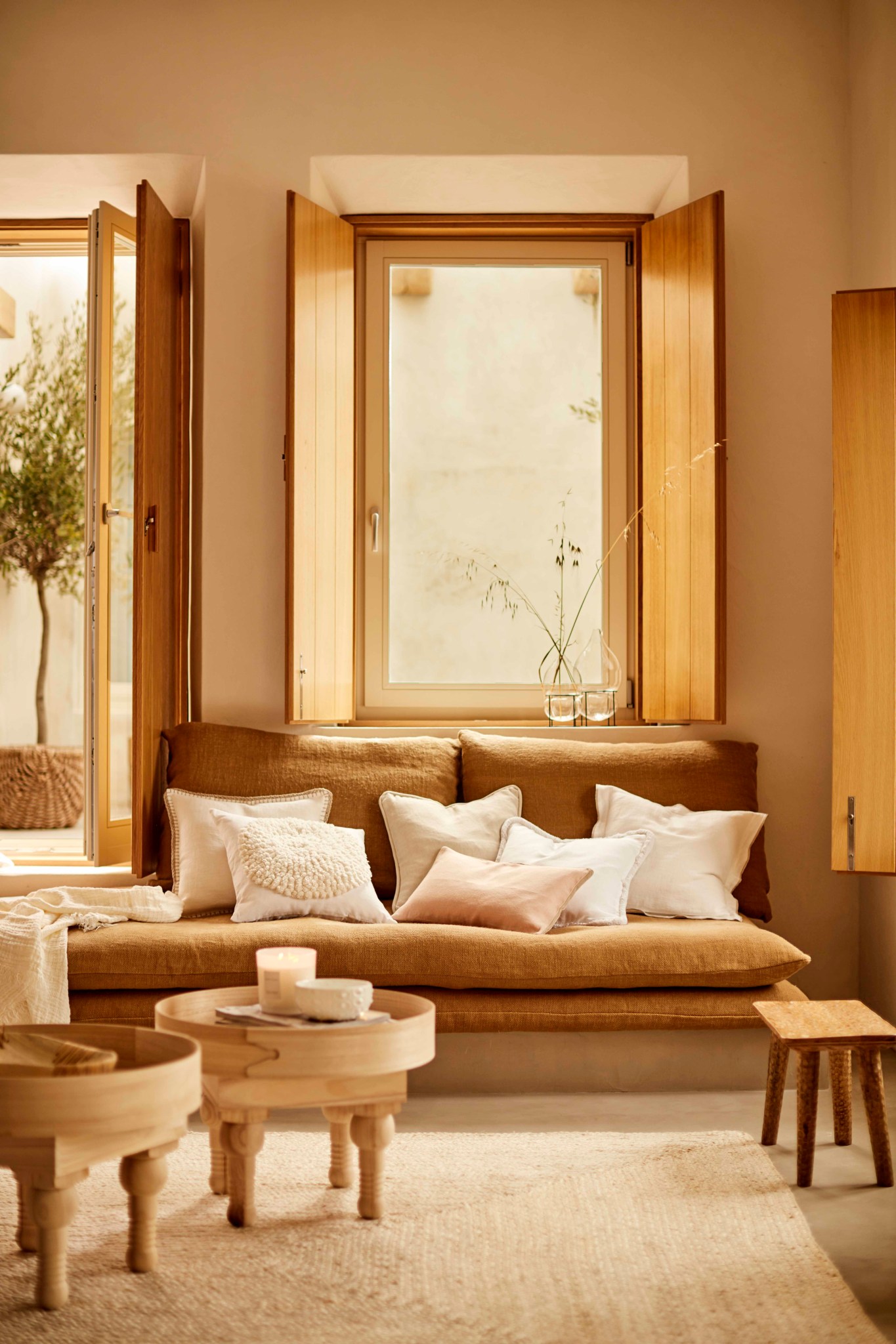 Zara Home's 2019 Summer Collection Stars This Stunning Sofa