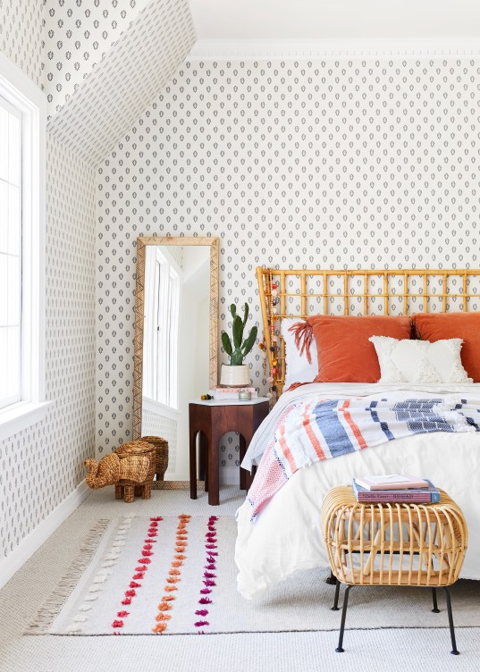 Outdated Apartment Decorating Ideas to Make Your Space Feel Fresh