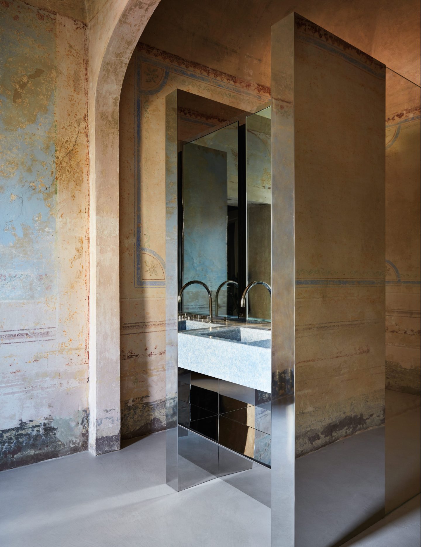 Tour the Sugar Rooms Hotel for a Mix of Ancient and Futuristic