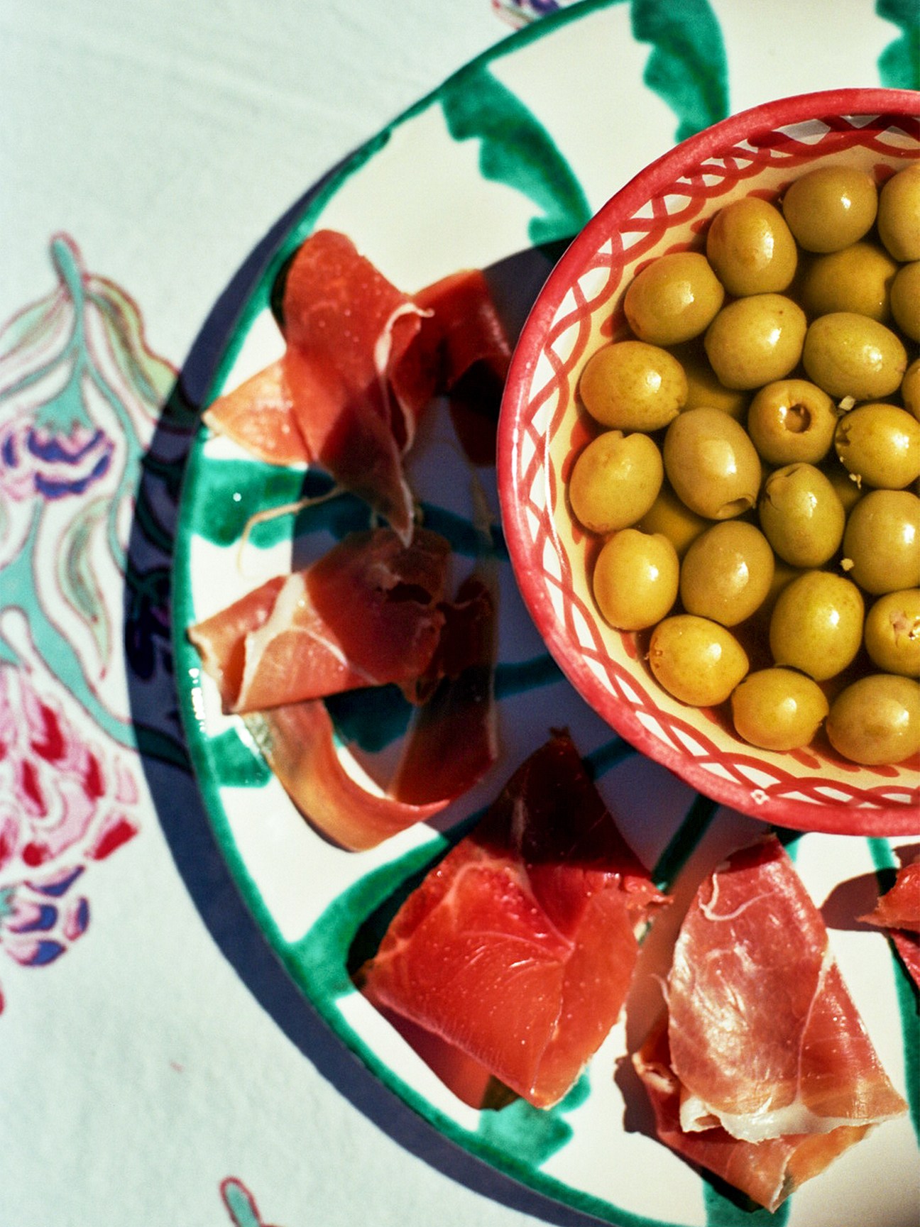 The Ultimate Summer Tapas Menu, Courtesy of Two Stylish Expats