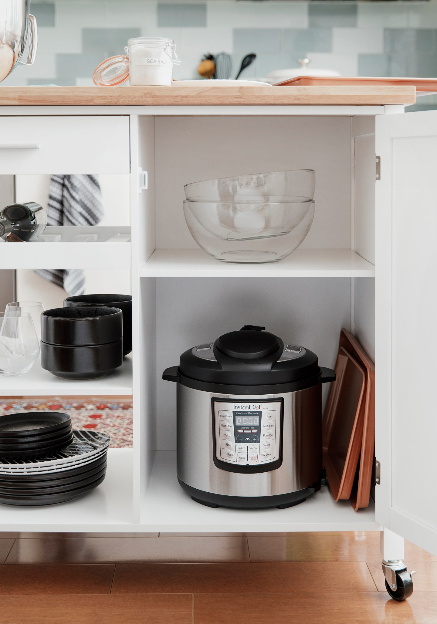 How Hot Sauce Entrepreneur Hawa Hassan Transformed Her Kitchen for Fall