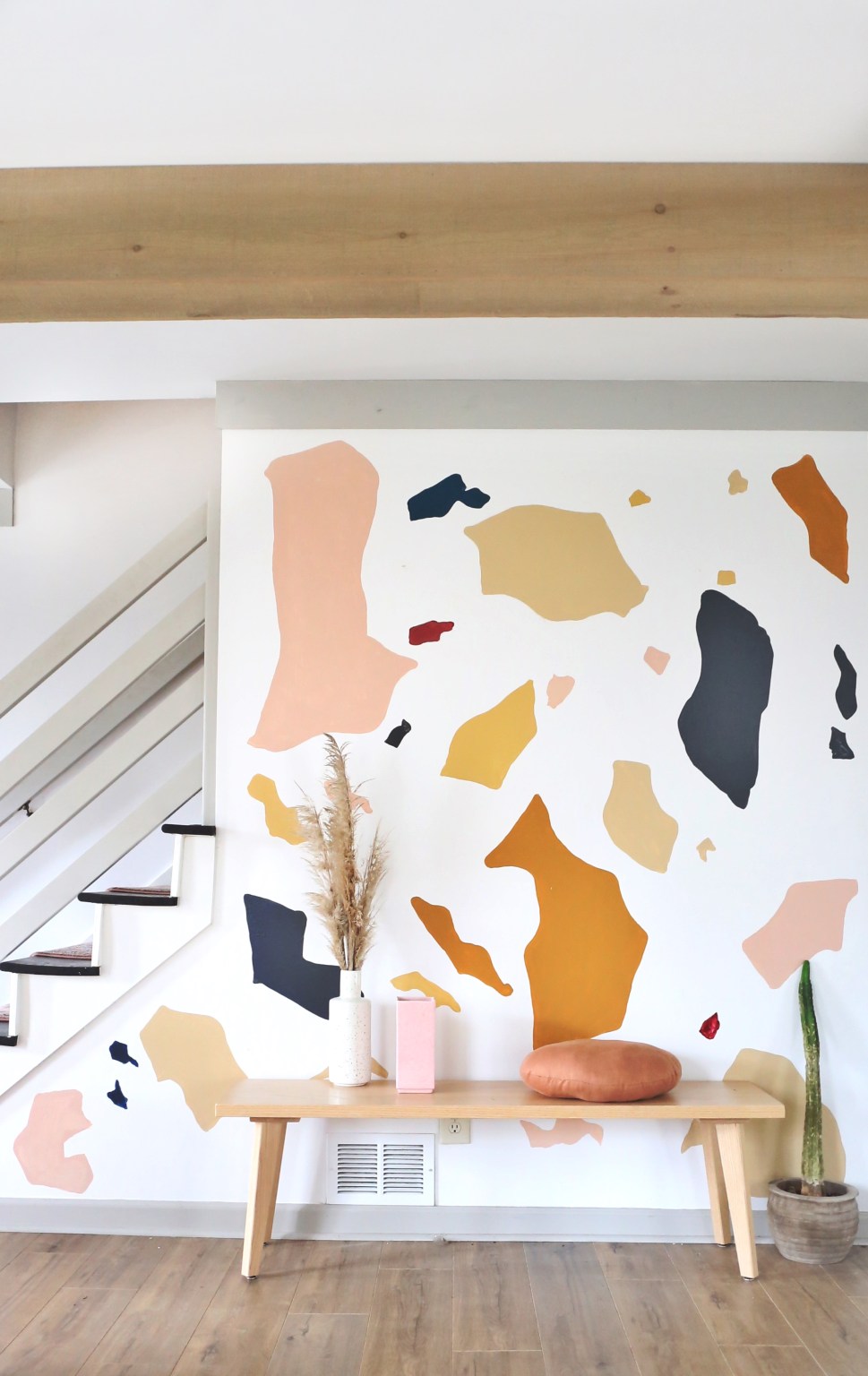 8 Freeform Wall Paint Ideas for the Carefree DIYer