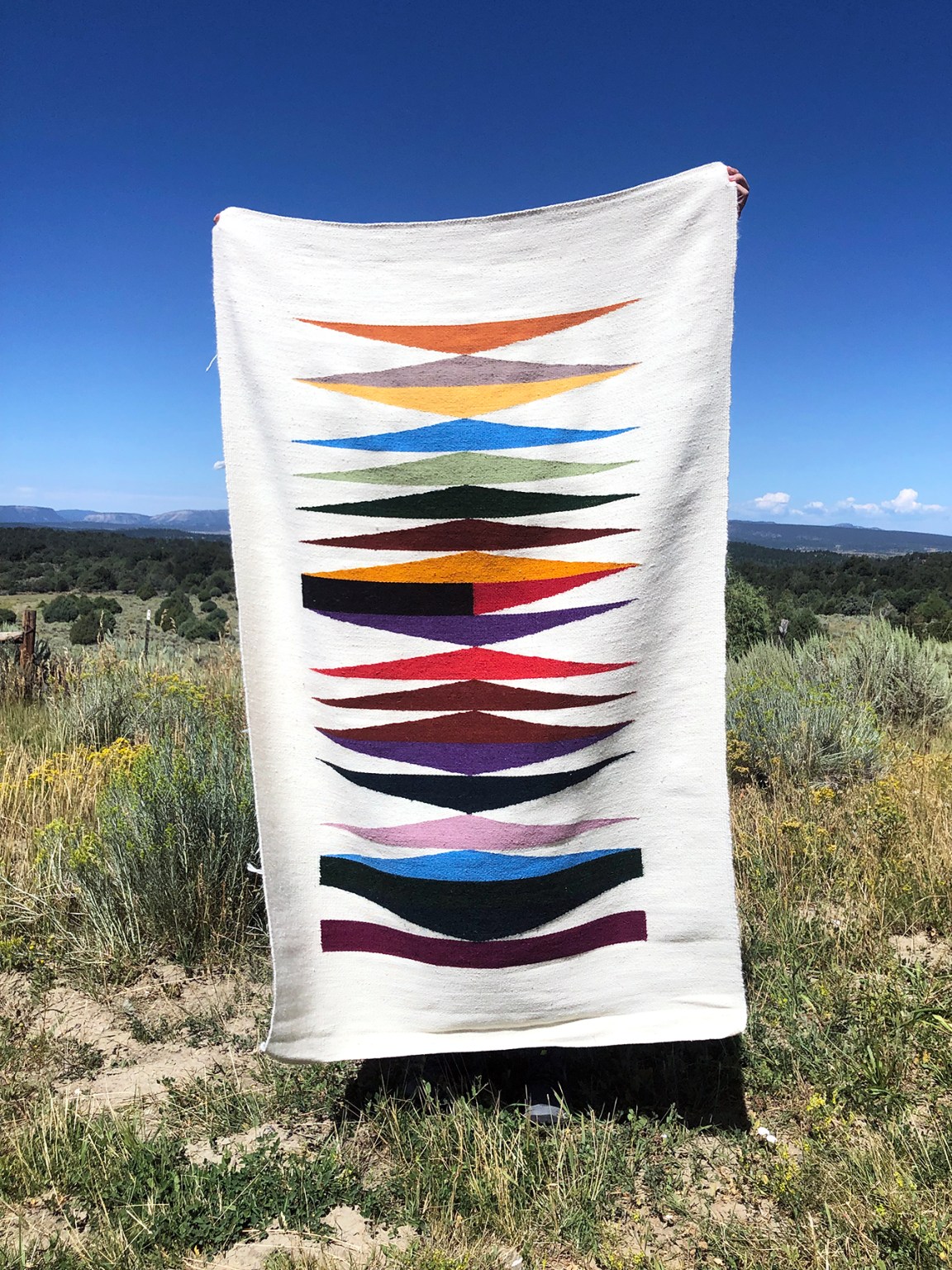 How Artist Darcie Shively Made Busy Philipps’s Tarot Reading Rug