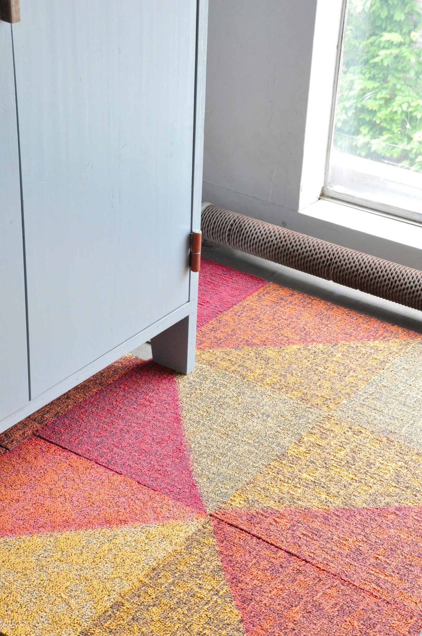 These Colorful Floor Tiles by RENS and Desso Will Brighten Up Any ...