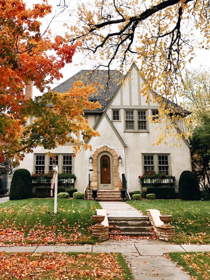 These 5 House Exteriors Are Primed for Fall Weather