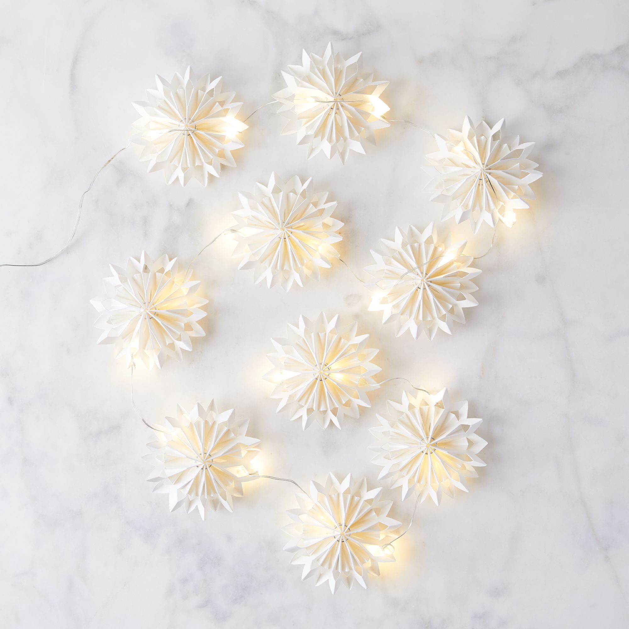 How to Put Lights on a Christmas Tree Like a Pro