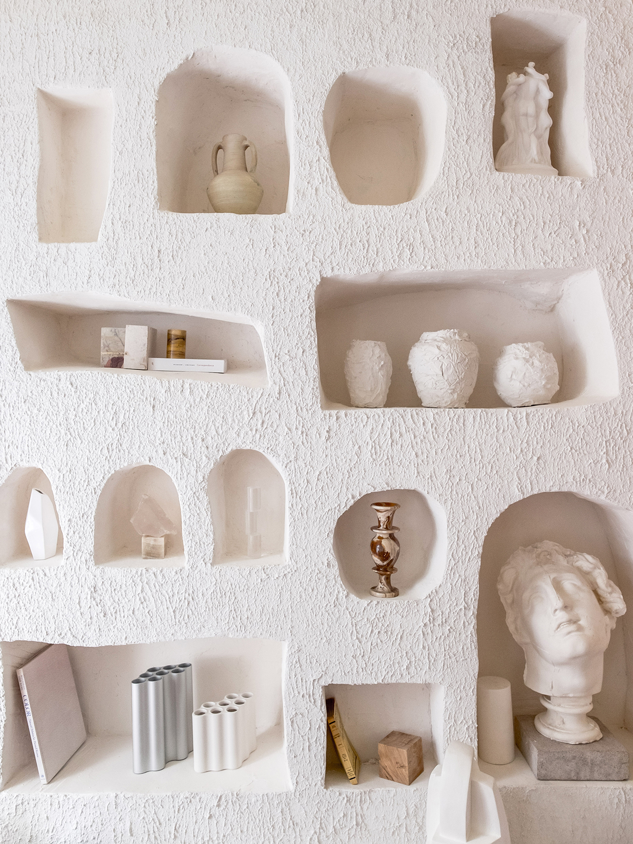 Recessed Wall Shelves Are the New Built-In Bookcases