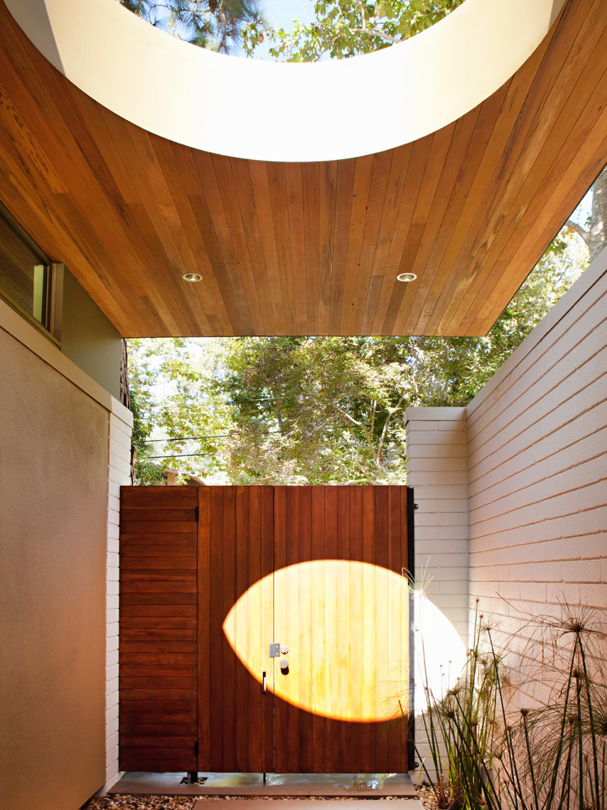 5 Times Round Skylights Helped Feature a Home's Best Angles