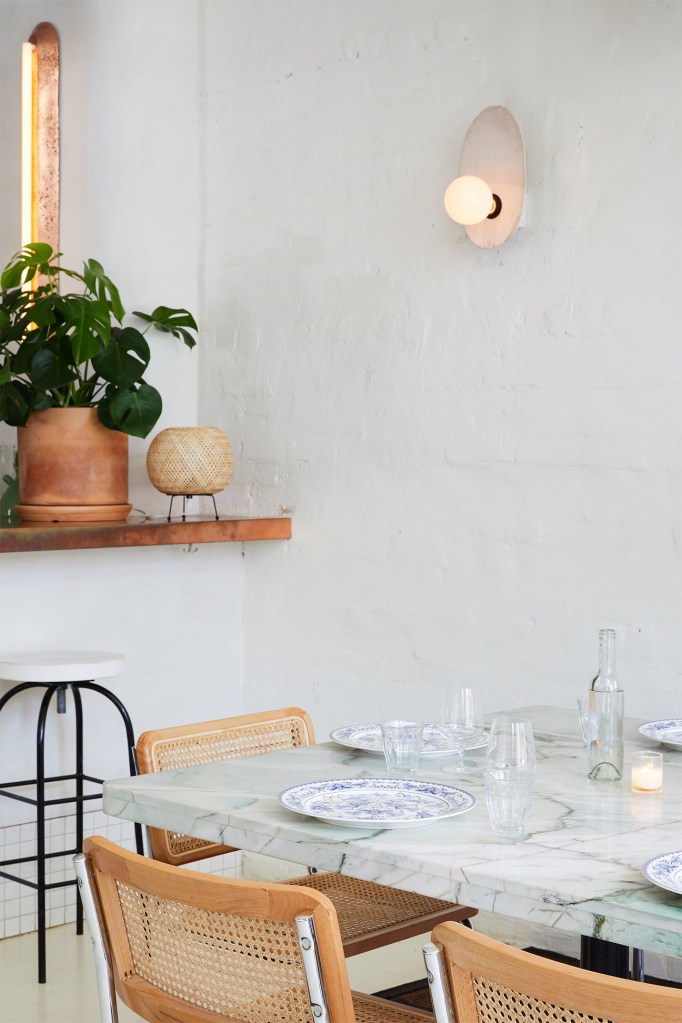 6 2000s Trends That Interior Designers Are Happy to Keep Around Next Year