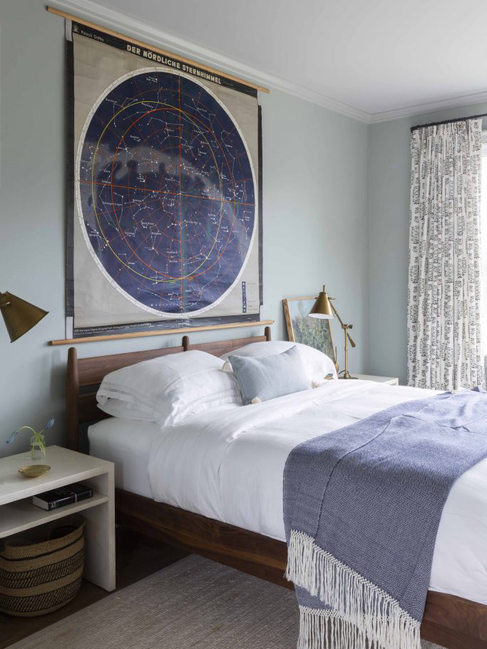 These Are Best Sleep Sprays to Spritz on Your Pillow