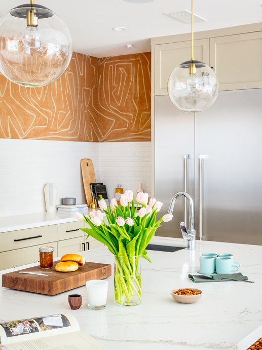 7 Kitchen Wallpaper Ideas That’ll Inspire a Bold, Botanical Makeover