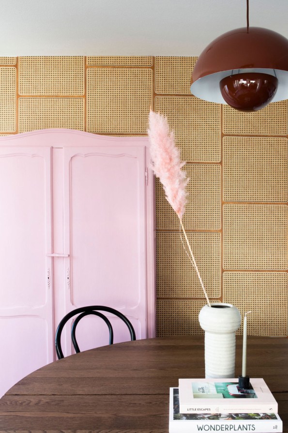Caning Wallpaper Is Actually a Thing, and We’re So Here for It