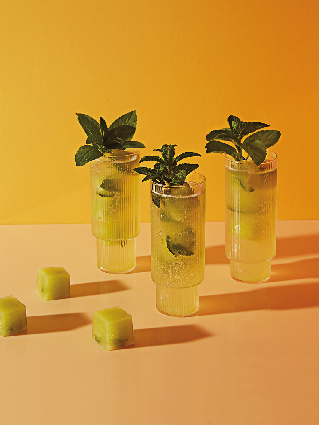 4 Cocktail Ideas That Make Ice Cubes the Star of Your Drink