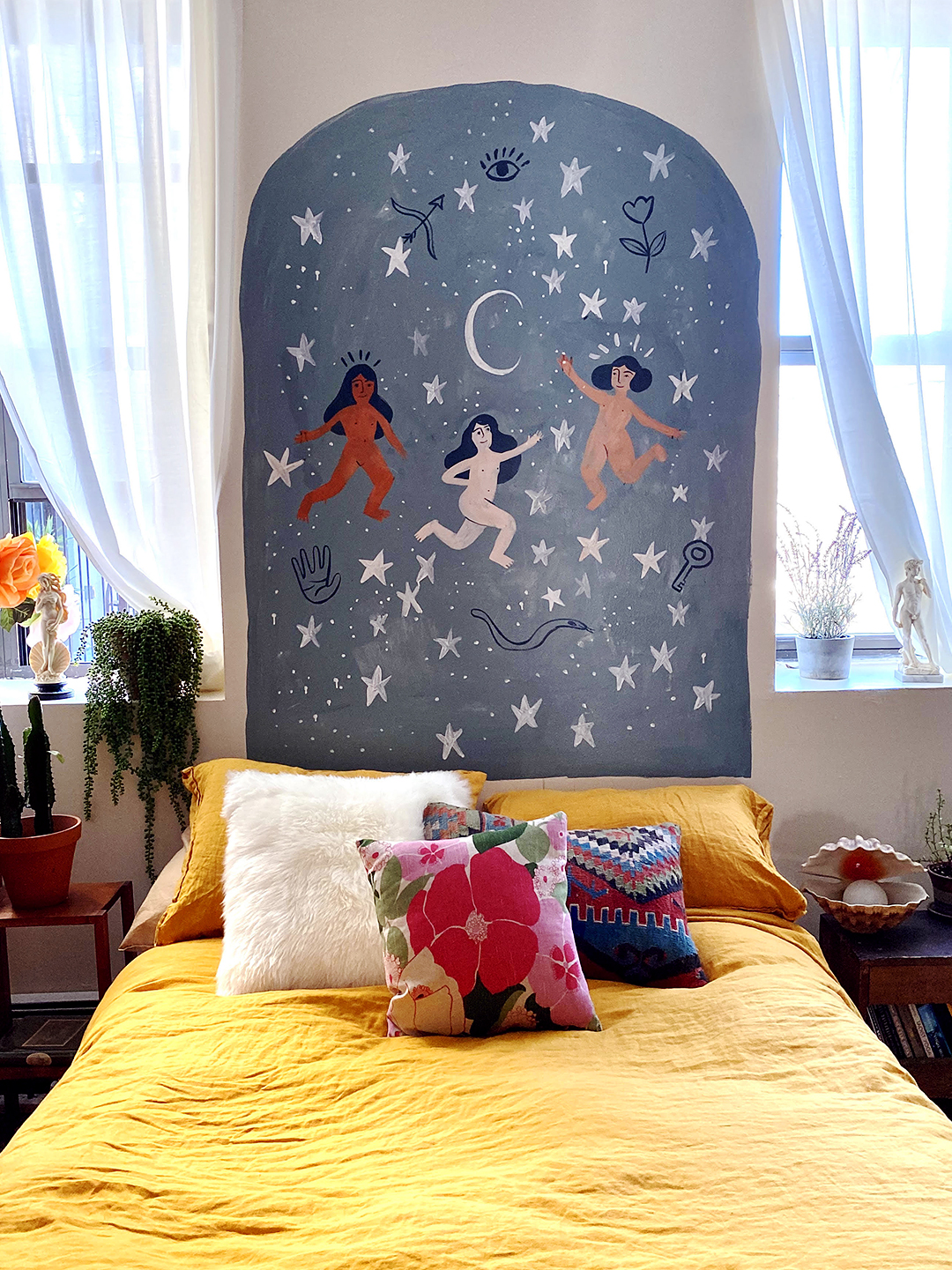 Artist Esmé Shaprio Made a Protective Mural to Make Her Space Feel Safe