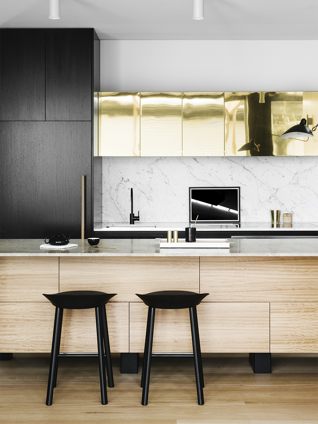 6 Metal Kitchen Cabinets That Prove Industrial Is More Versatile Than ...