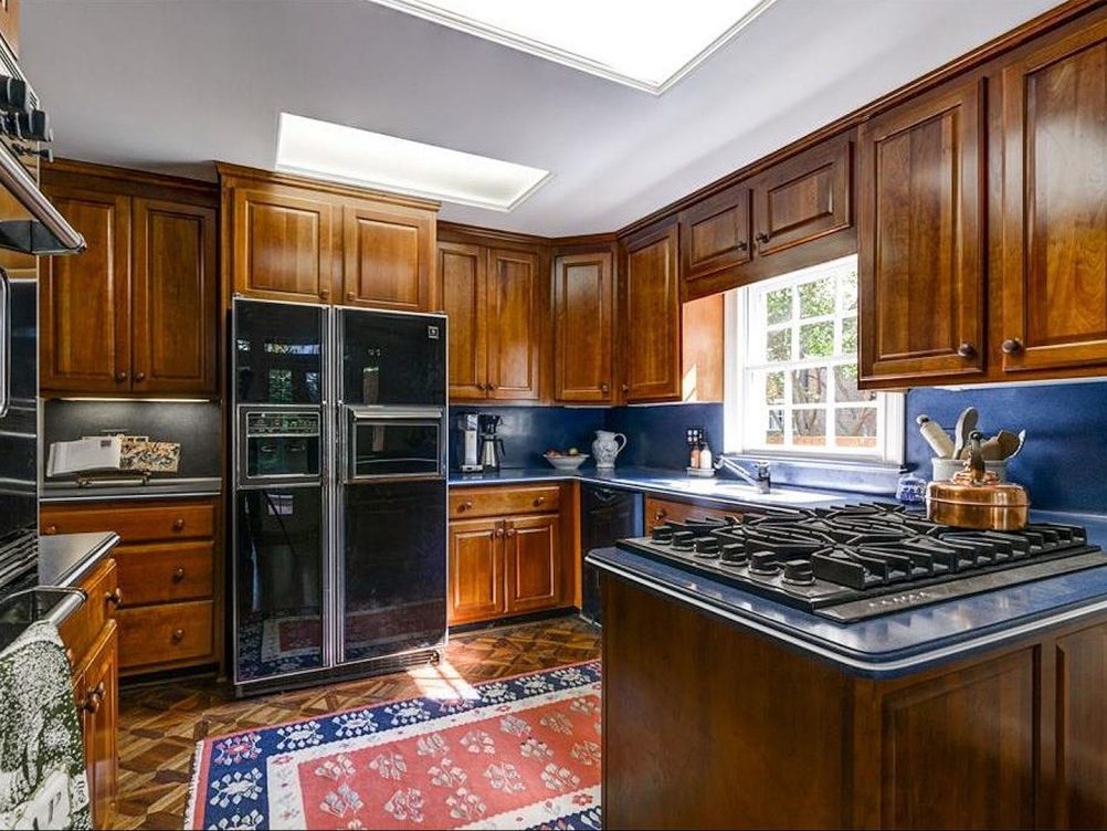 Carter Kay Designed an Airy and Bright Yellow Kitchen Inspired by Dijon ...