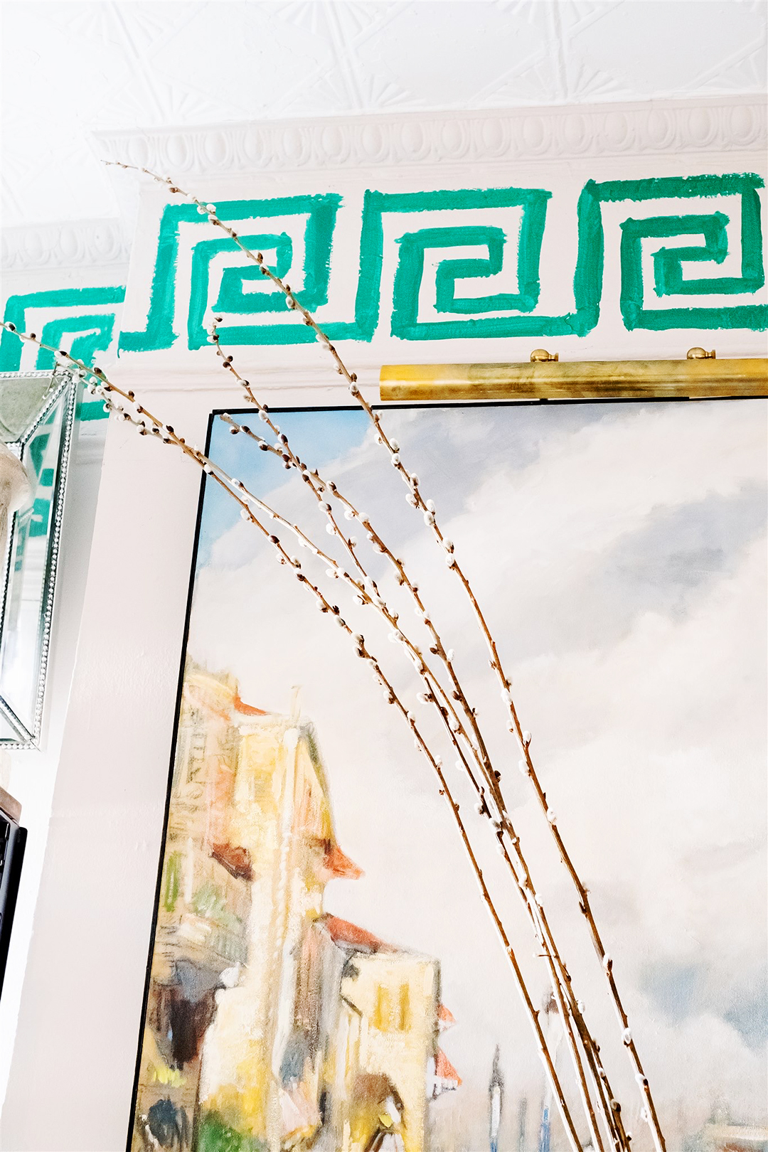 A Freehand Paint Border Is All It Took to Transform This Room | domino