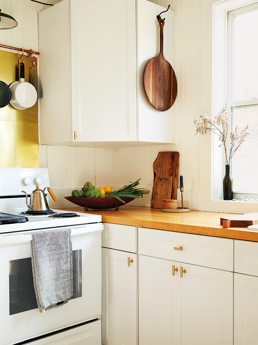 An Old School Food Mill Is the Secret Behind the Silkiest Pasta Sauce