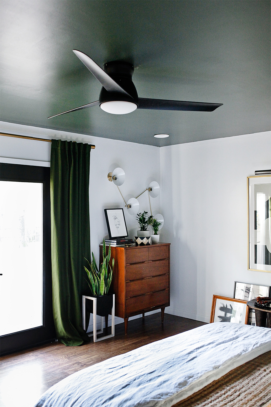 In Designer Carmeon Hamilton’s Bedroom Makeover, the DIY Headboard ...