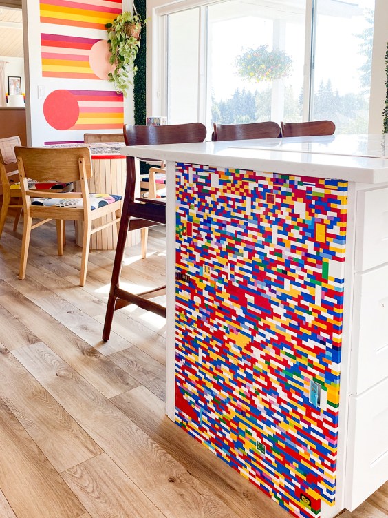 A Peninsula Covered in LEGOS Makes This Kitchen Feel Welcoming to Kids
