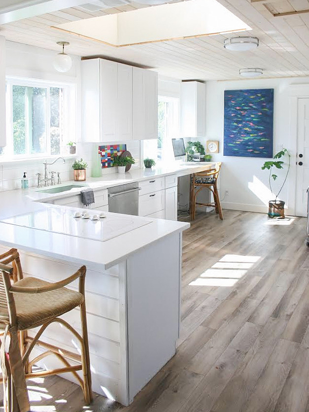 A Peninsula Covered in LEGOS Makes This Kitchen Feel Welcoming to Kids