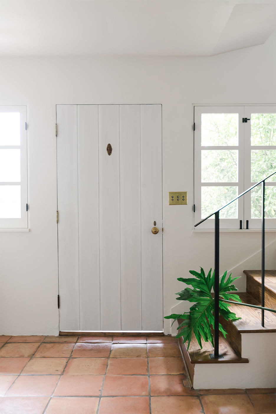 Pine Green Doors and Plaster Whittle Down to Delightful Entryway Storage